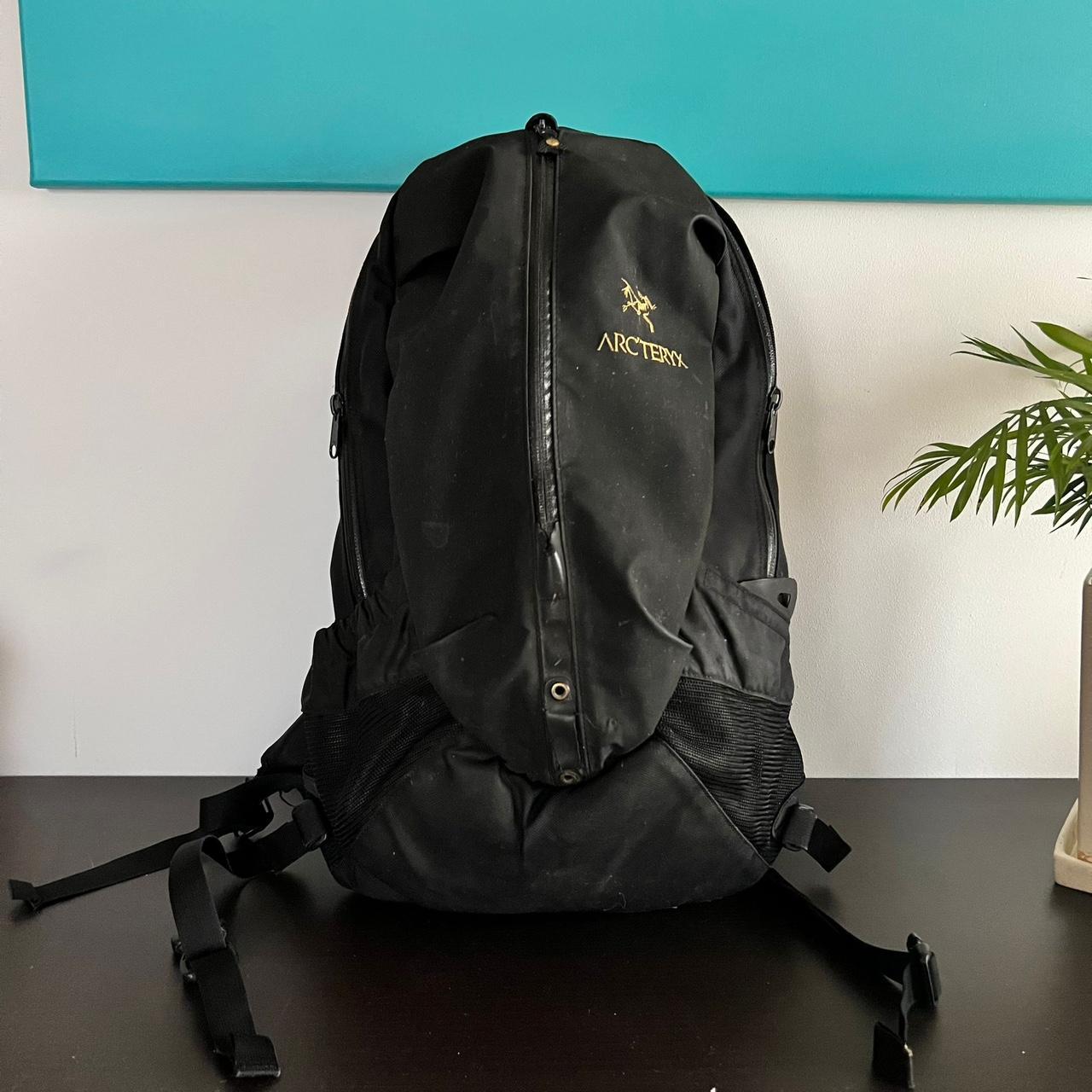 Arc'teryx Men's Black Bag | Depop