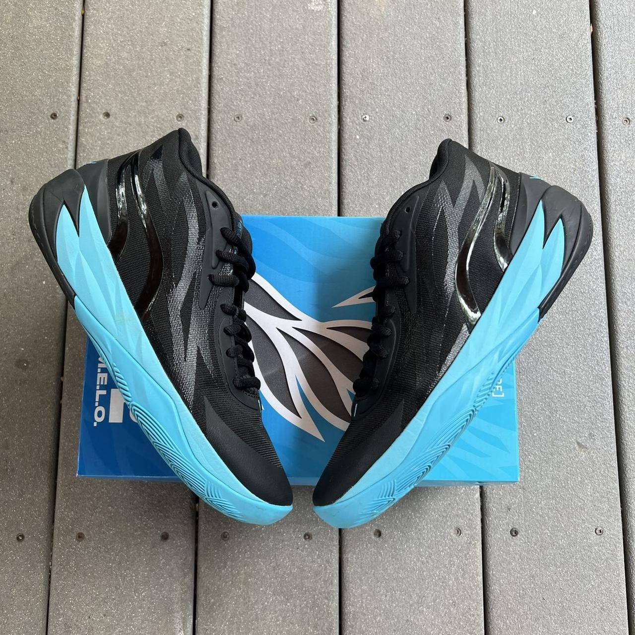 Puma Men's Black and Blue Trainers | Depop