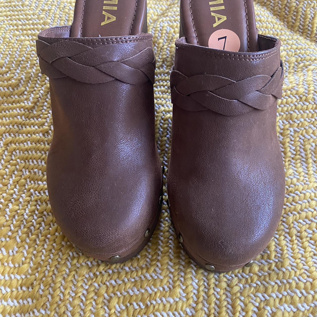 MIA women’s chunky clogs, size 7, never worn.... - Depop