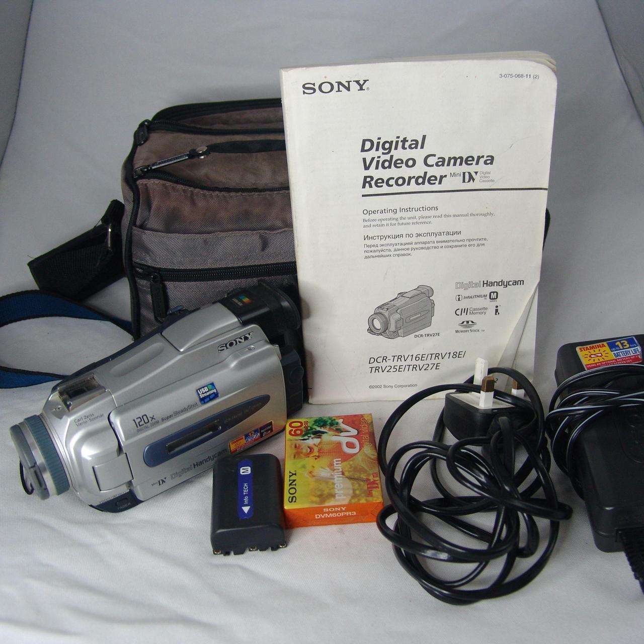 Vintage Sony DCR-TRV16E Mini DV Camcorder Bundle... - Depop