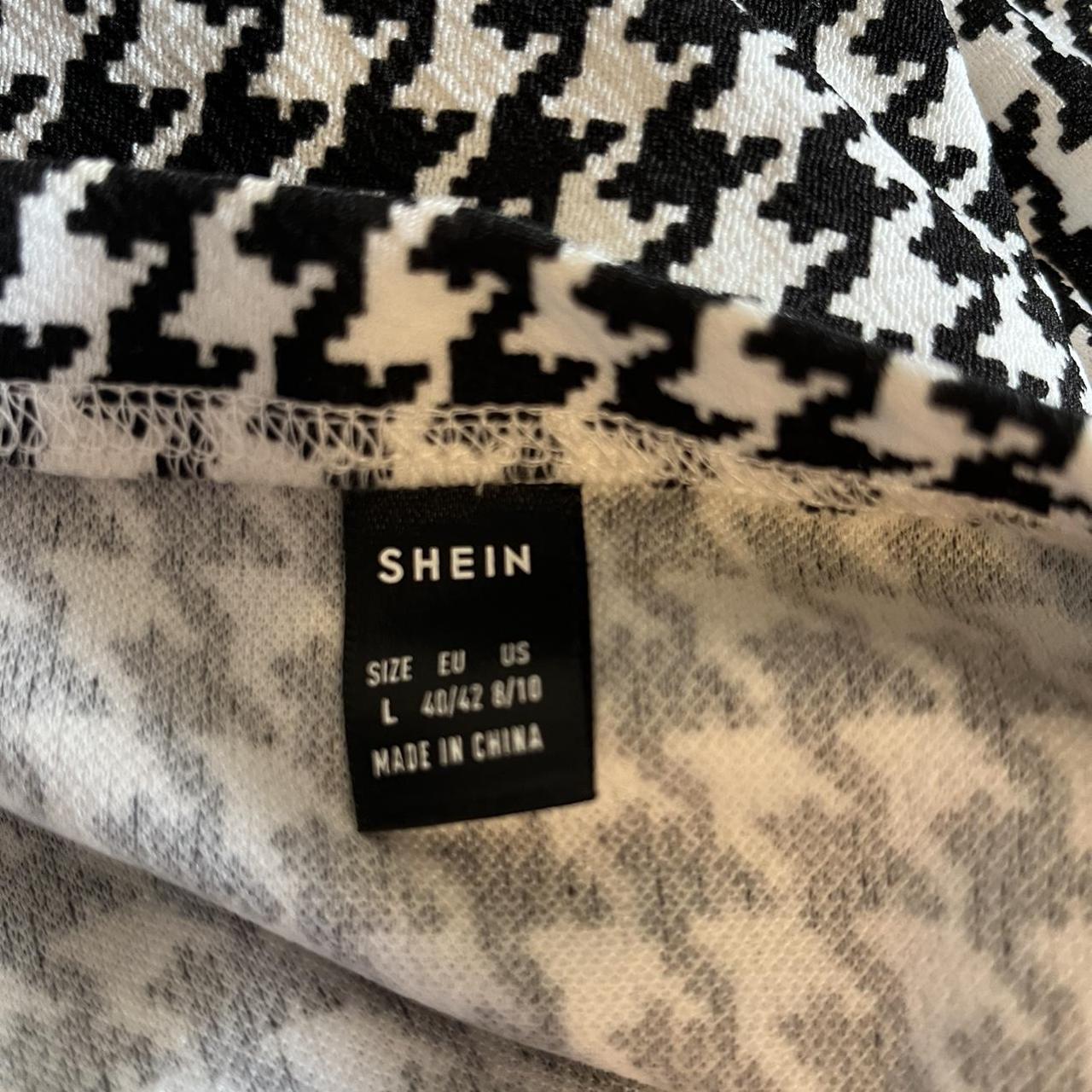 SHEIN bill/white check skirt size... - Depop