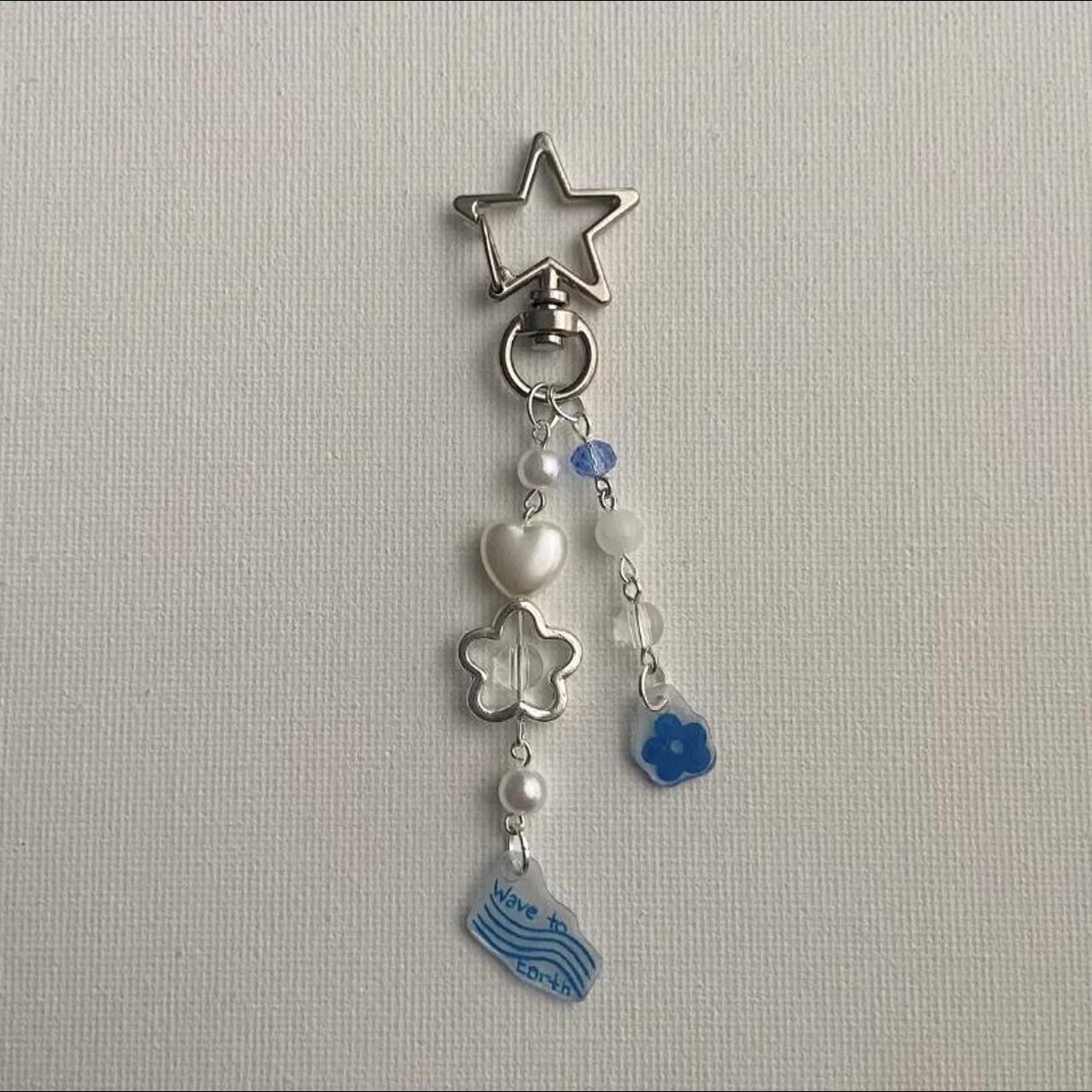 wave to earth keychain - Depop