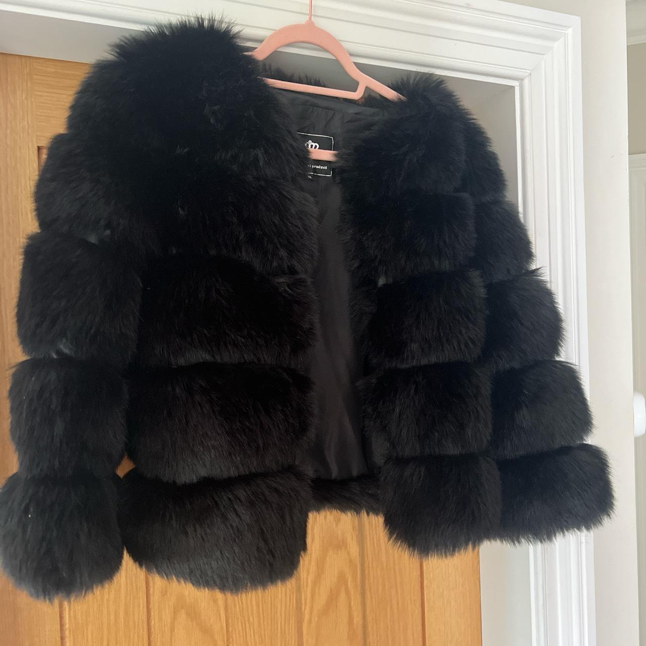 Fax fur coat - Depop
