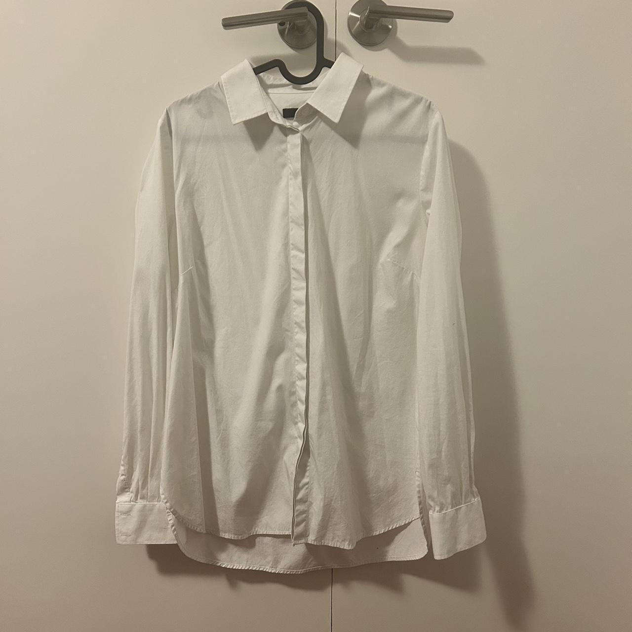 Saba crisp white collared button up shirt - Depop