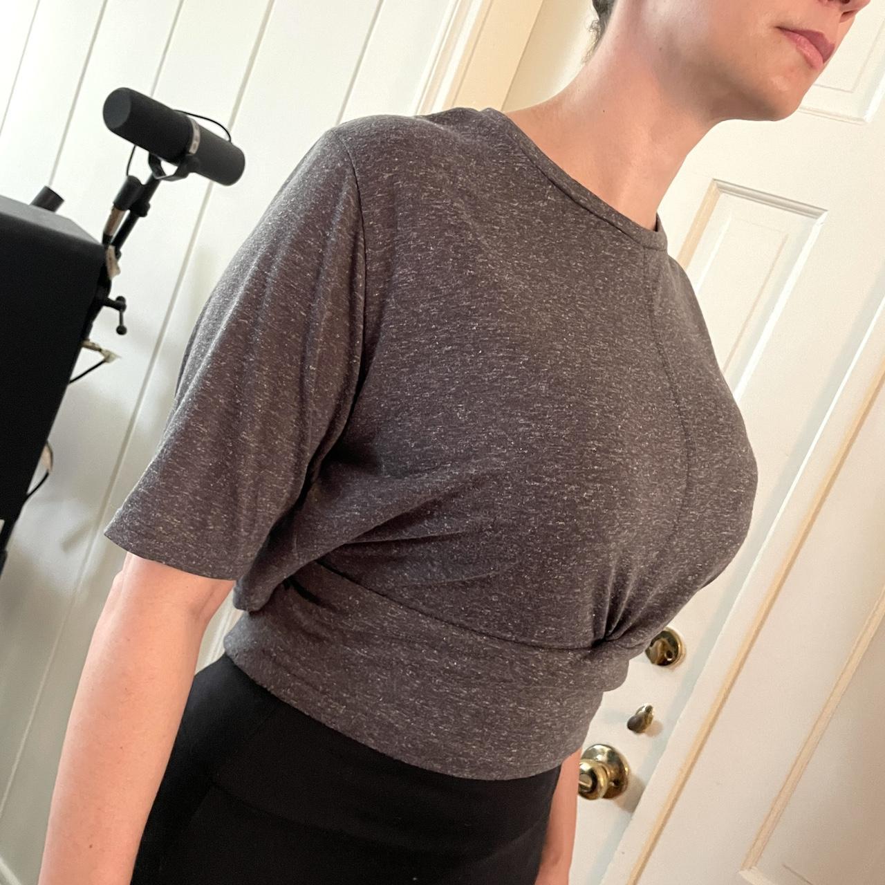 Noctex cross bottom crop top - Depop