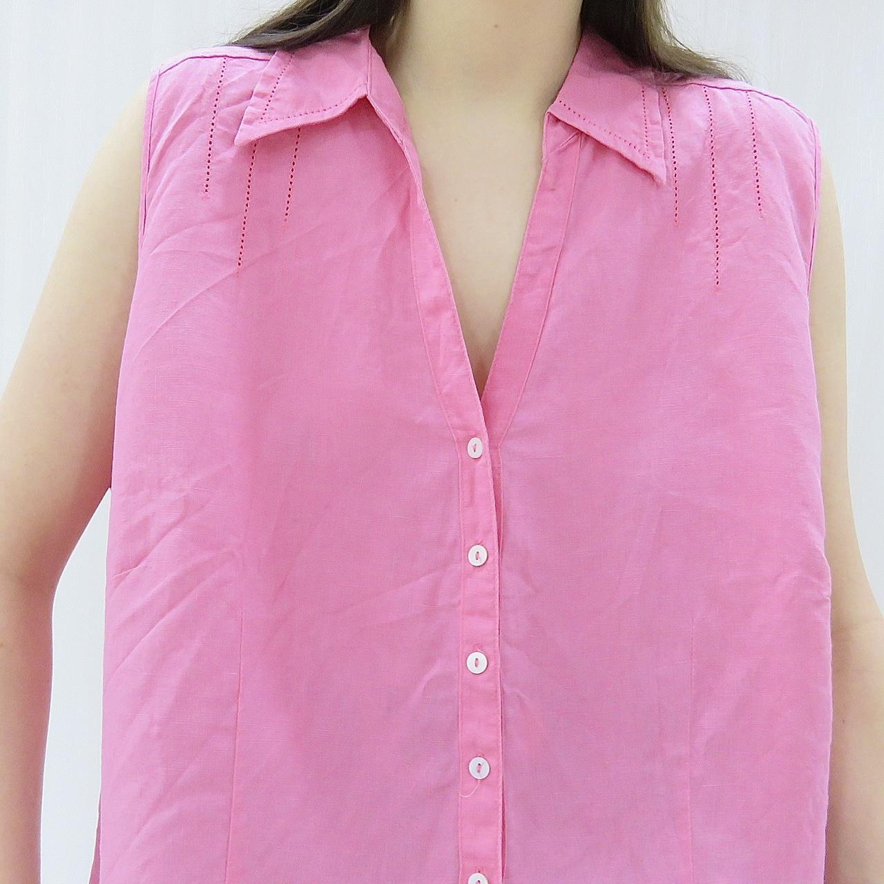1990s VINTAGE pink shirt. Vintage pink blouse.... - Depop