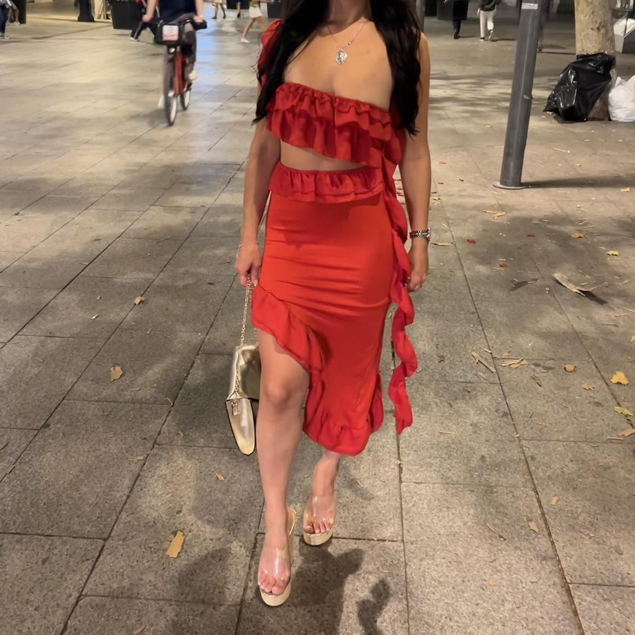 Beaut red ruffle dress Worn once Size S - 6/8 - Depop