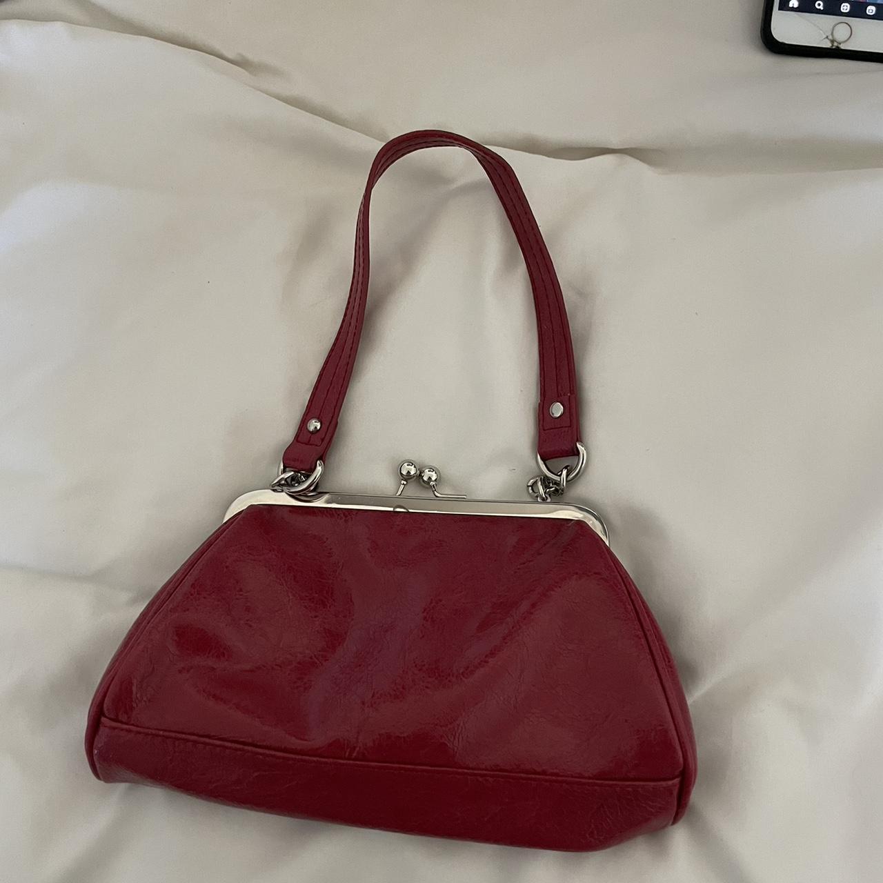 Red vintage purse Thrifted Cute metal... - Depop