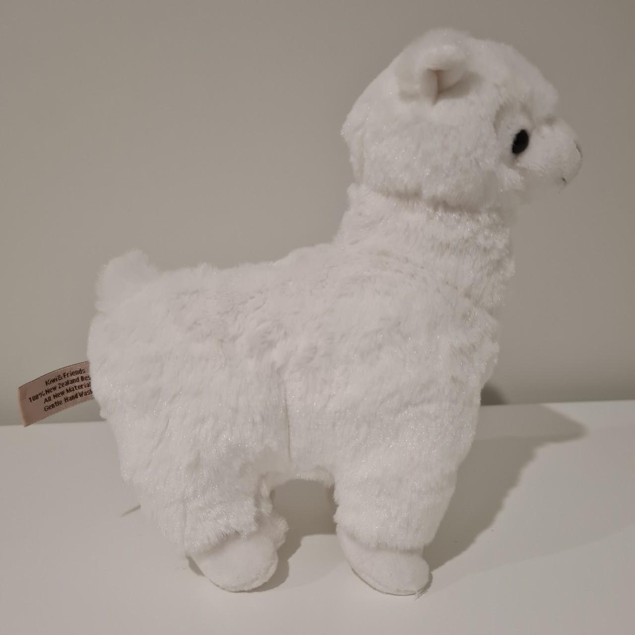 Soft white alpaca from Kiwi Friends Can. Depop