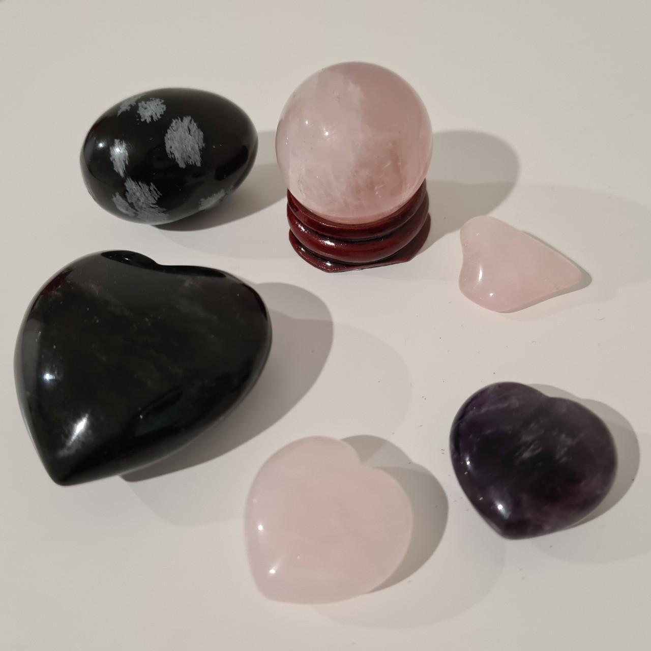 Mini crystal set! 💎 Good portable size or worry... - Depop