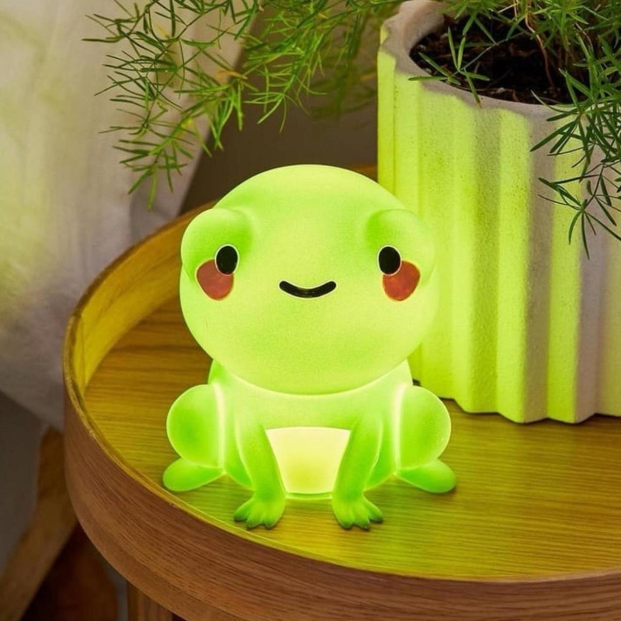 smoko frankie frog light/lamp very cute lil froggy... | Depop