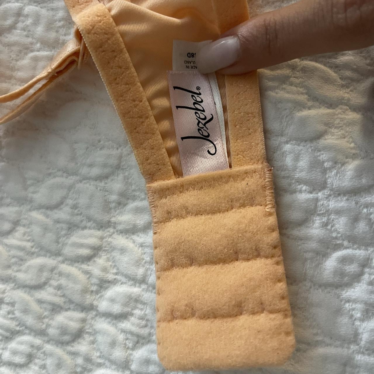 NWT Jezebel Peach Lace Bra FREE SHIPPING Size... - Depop