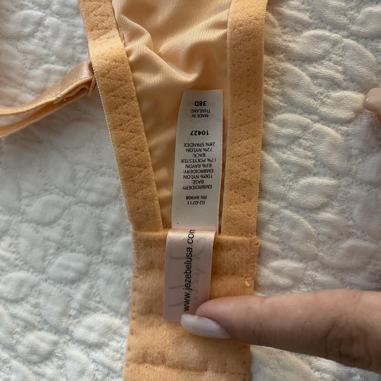 NWT Jezebel Peach Lace Bra FREE SHIPPING Size... - Depop