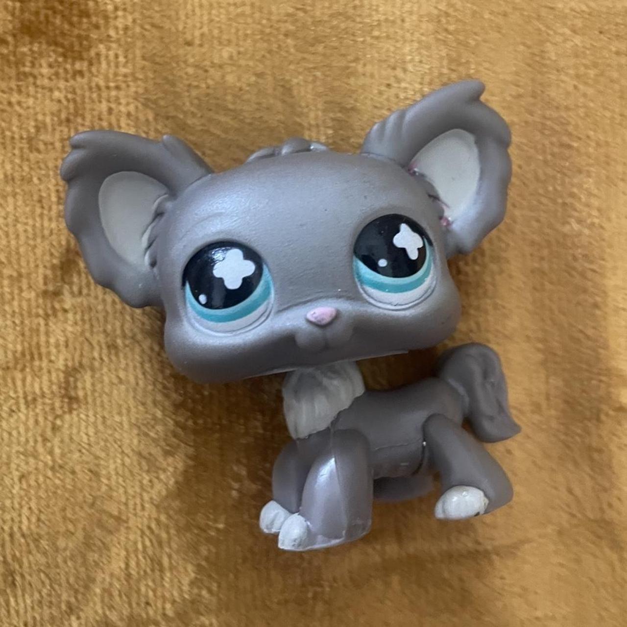Lps chihuahua #836 A bit dirty from being in a box... - Depop