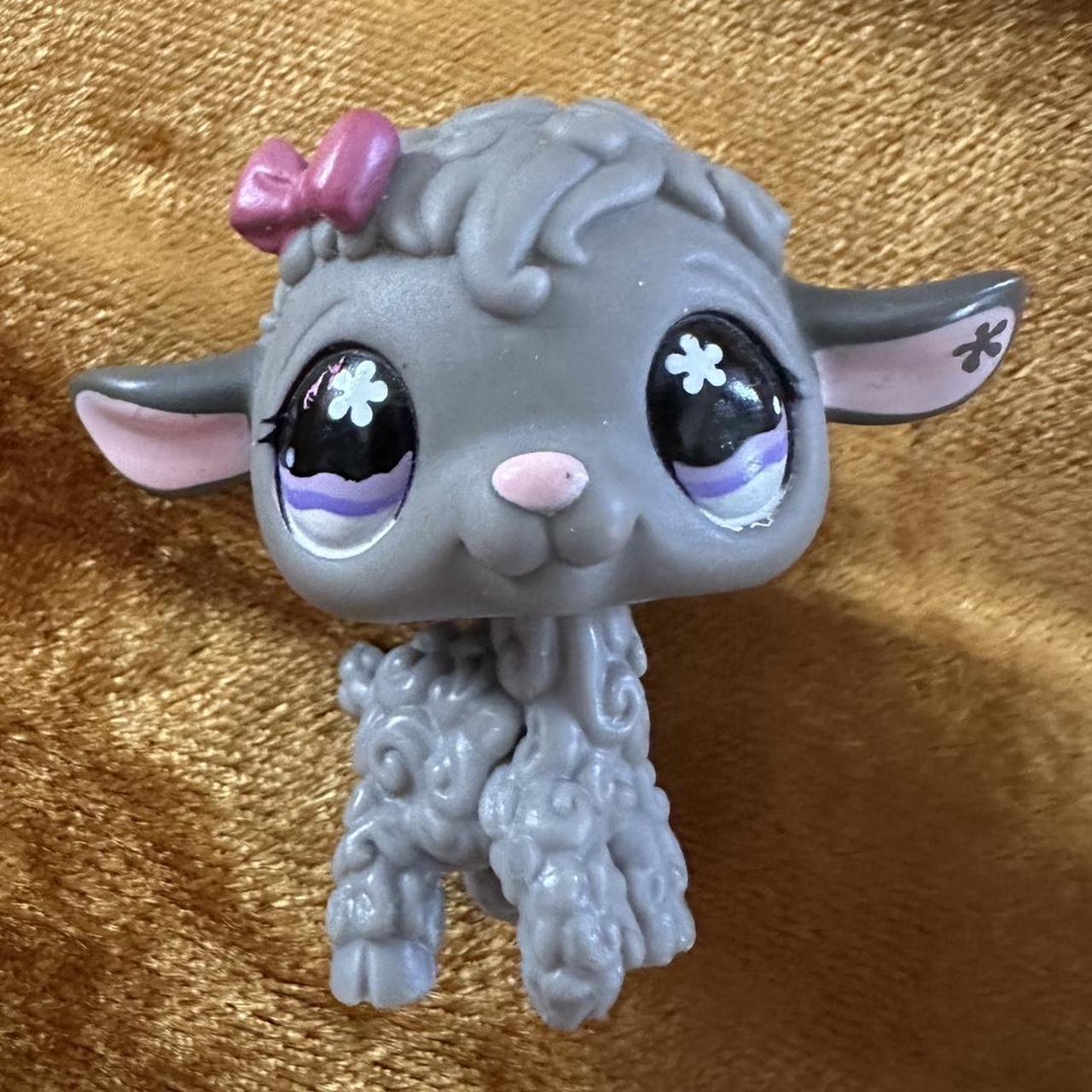 Lps Lamb/Sheep #477 #lps #lpslamb #lpssheep... - Depop