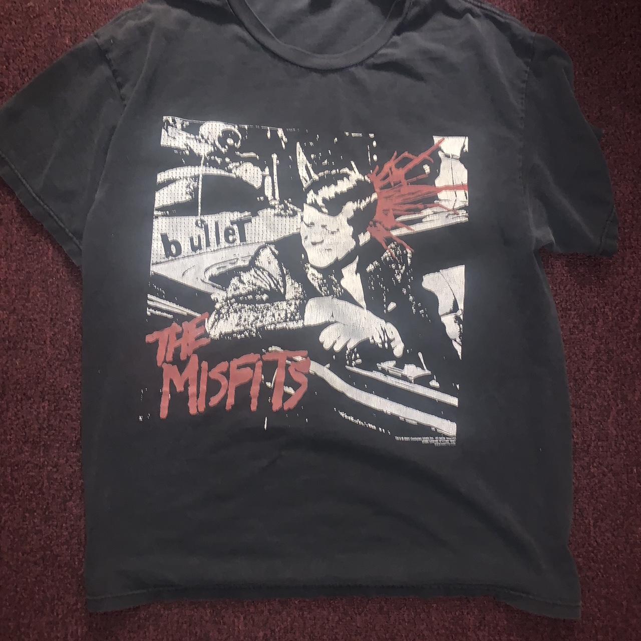 Vintage Misfits better dead on red 2001 cinderblock... - Depop