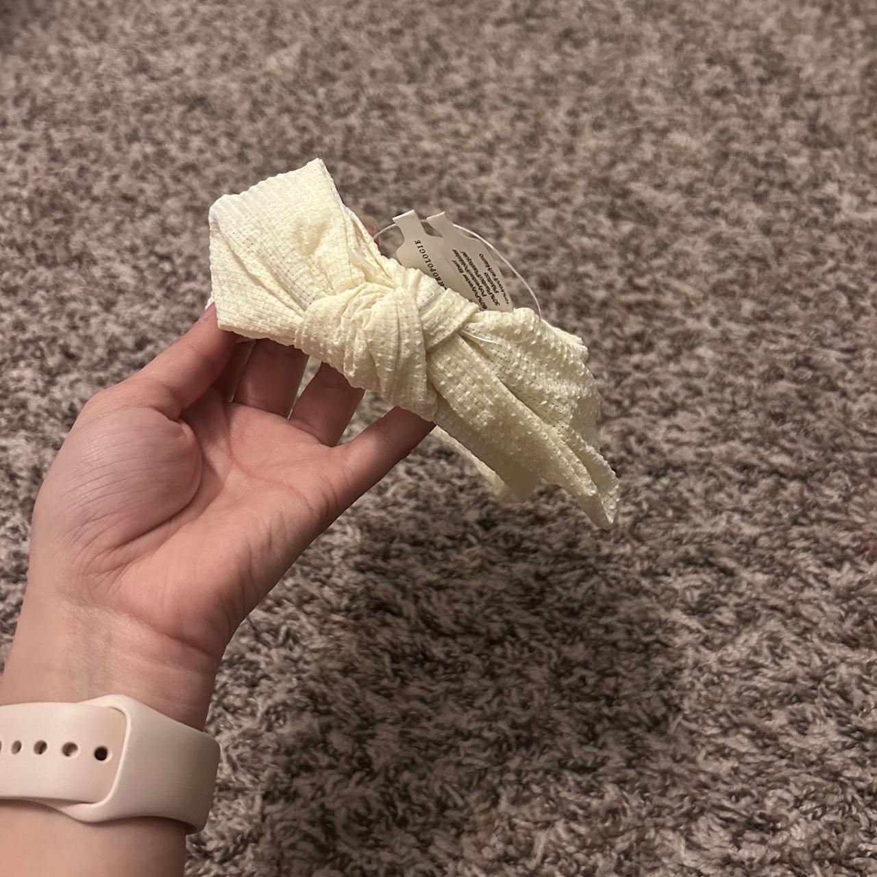 NWT, SUPER CUTE! cream colored bow headband from... - Depop