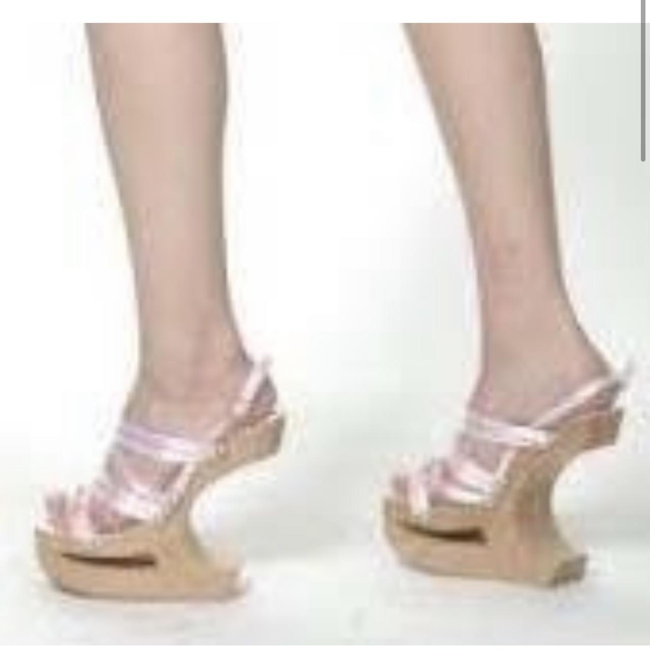 UNIQUE 2000s tree shoes heels size 41 eu. size 11... - Depop