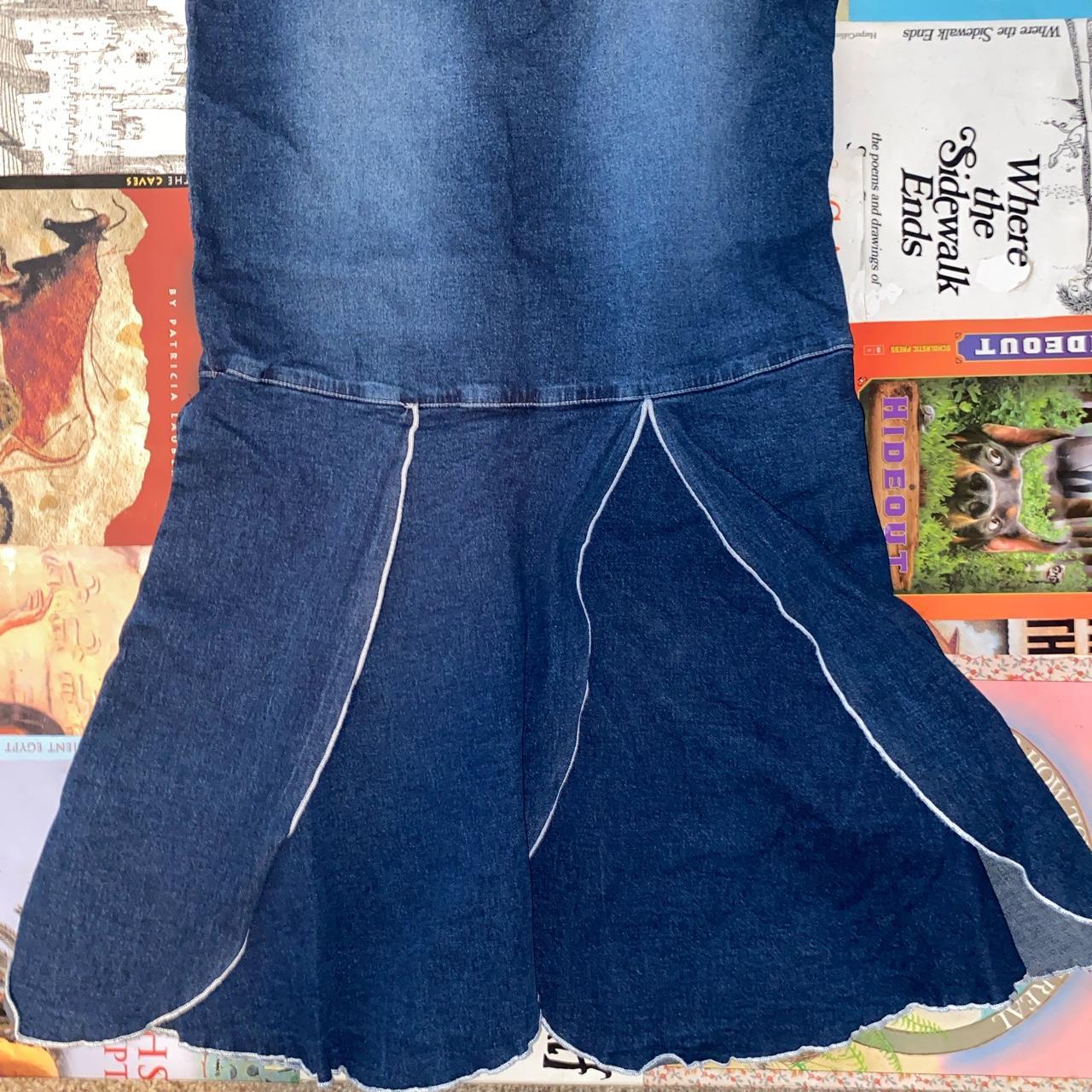 💙🤍MERMAID TAIL JEAN MAXI💙🤍 Large 15” waist 37 long... - Depop