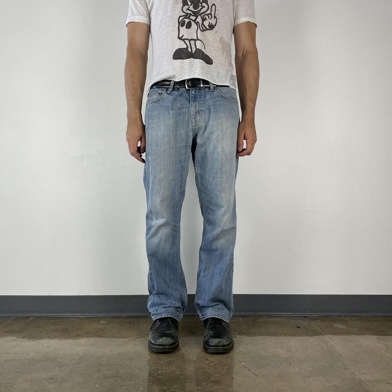 MOSSIMO ORIGINAL BLUE JEANS ① light wash / zip fly... - Depop