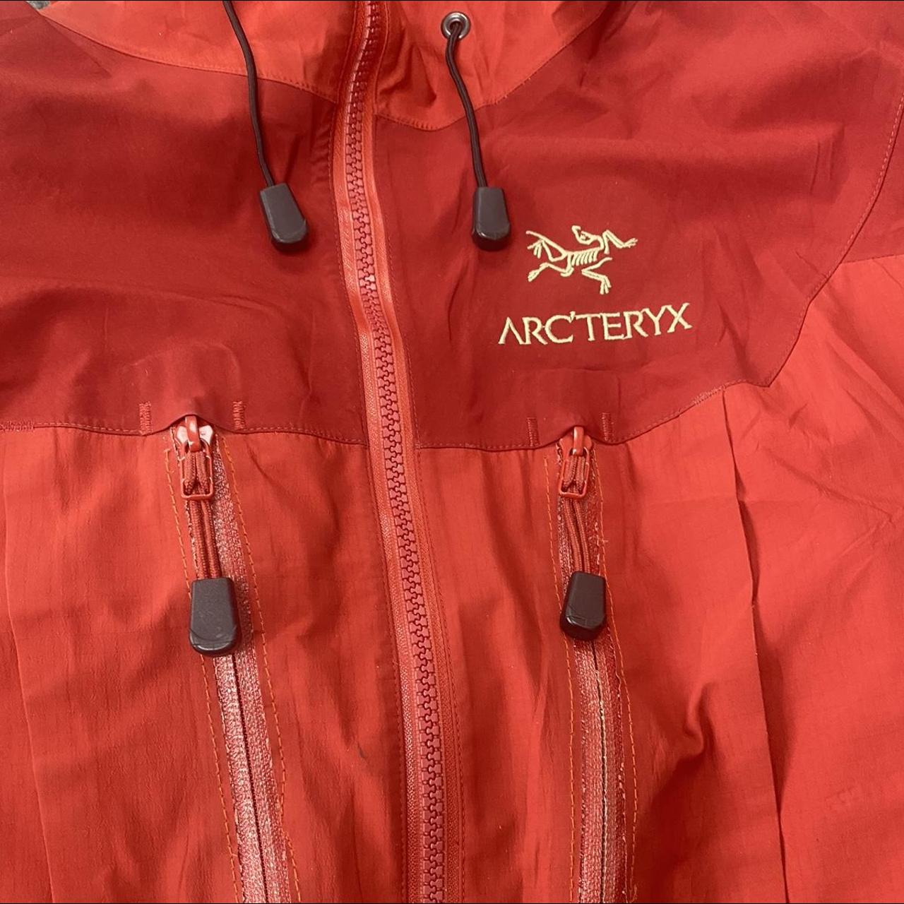 Arc'teryx Women's Red Coat | Depop