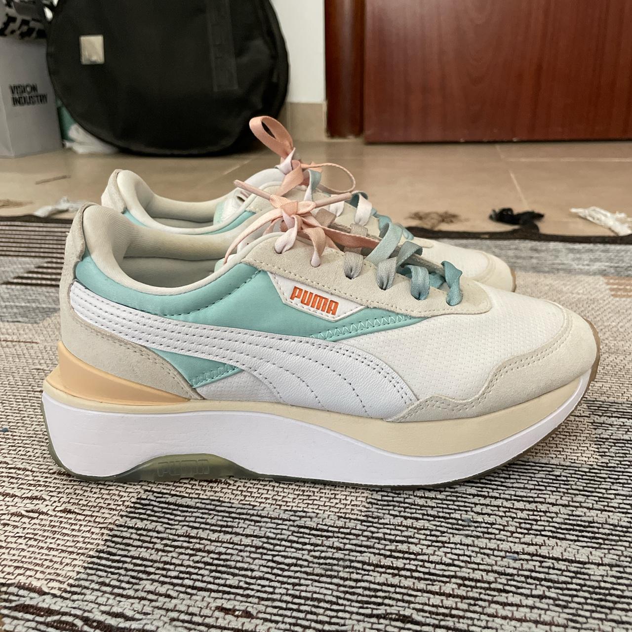 Puma Women's White and Blue Trainers | Depop