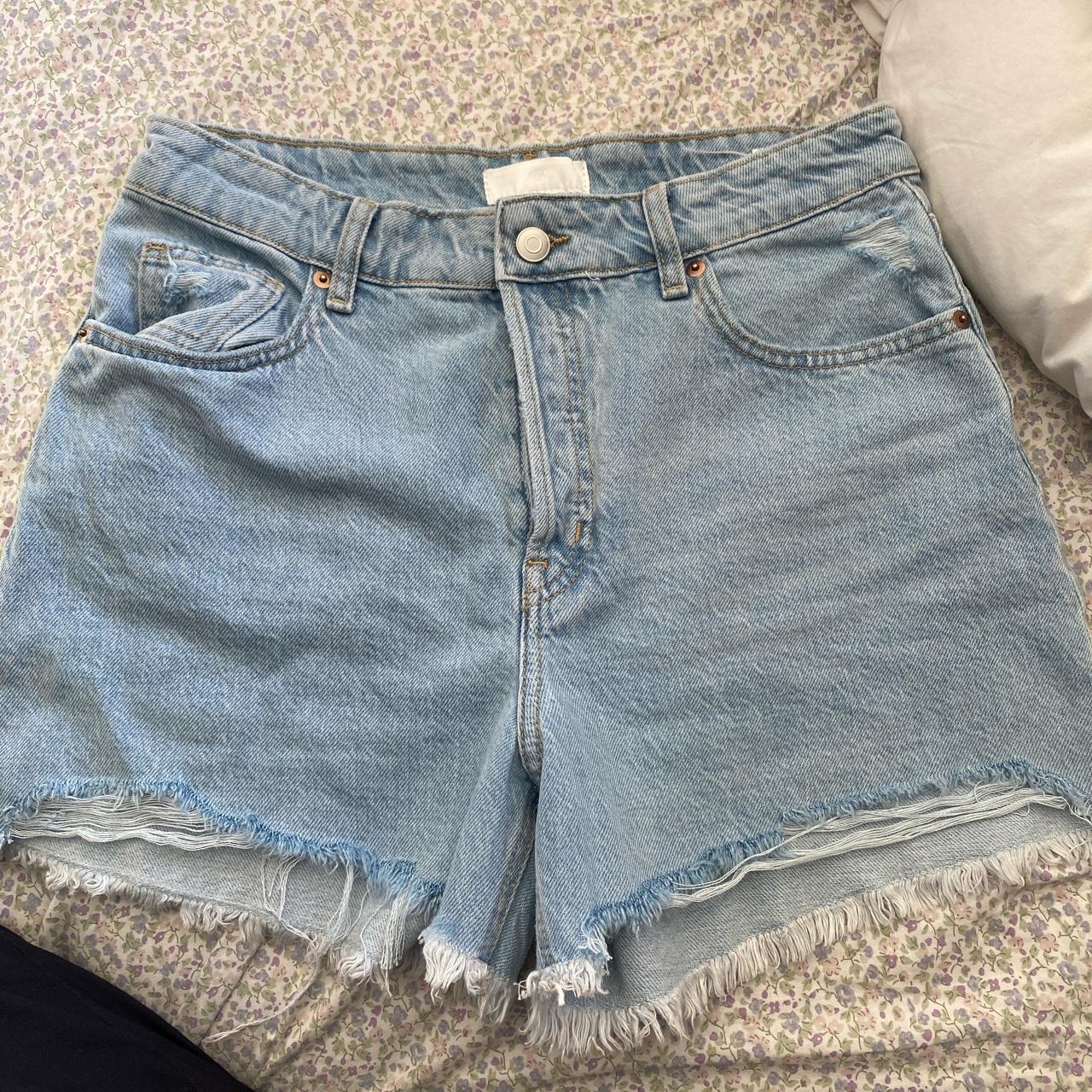 Women's Shorts | Depop