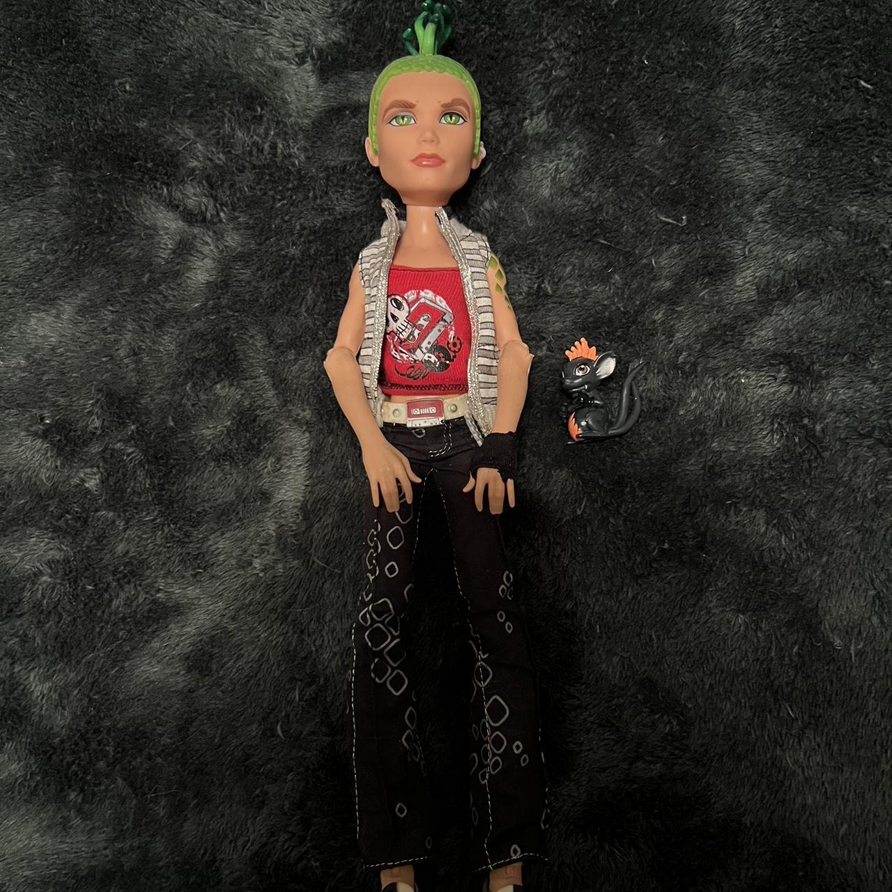 original deuce gorgon monster high doll fair... - Depop