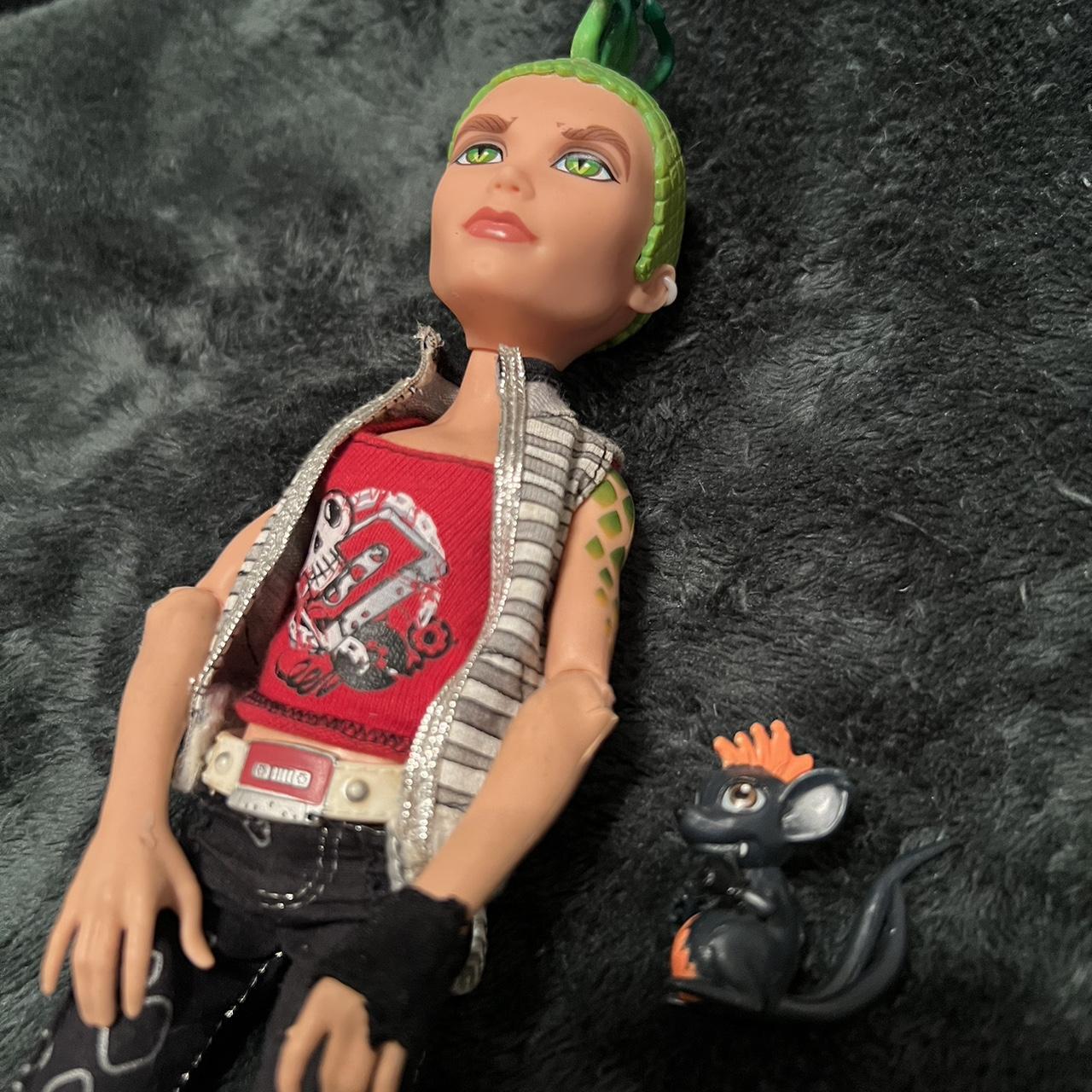 original deuce gorgon monster high doll fair... - Depop