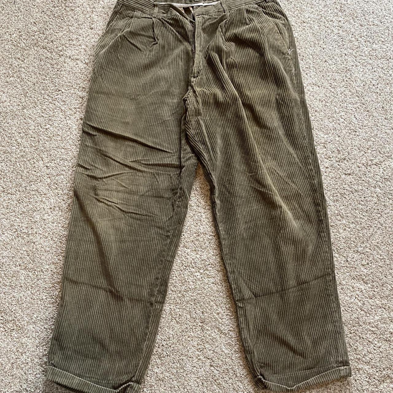 90s Y2K Green Perry Ellis corduroy pants 34x30 small... - Depop