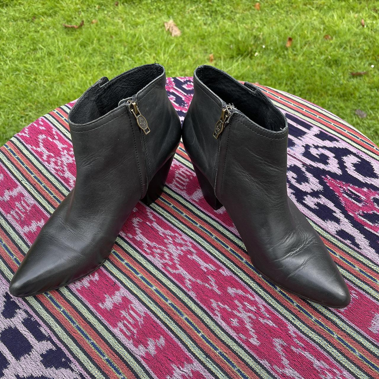 Ash Women's Black Boots | Depop