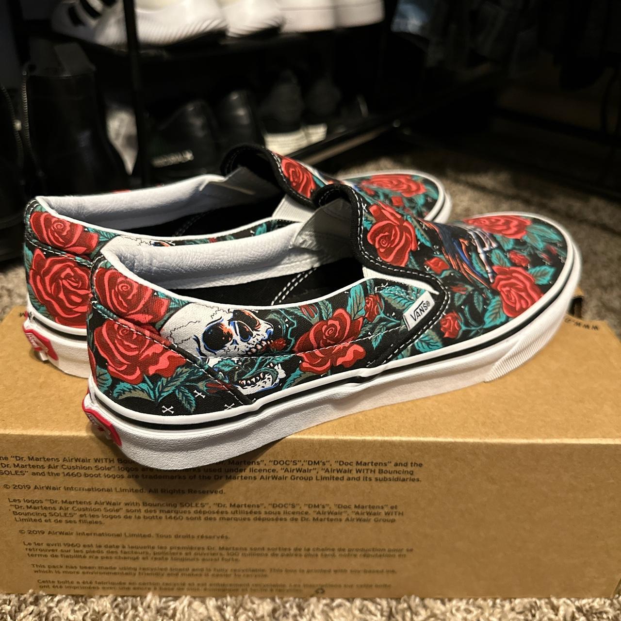VANS ROSE SKULLS MENS SLIP ONS (NO BOX) MENS... - Depop