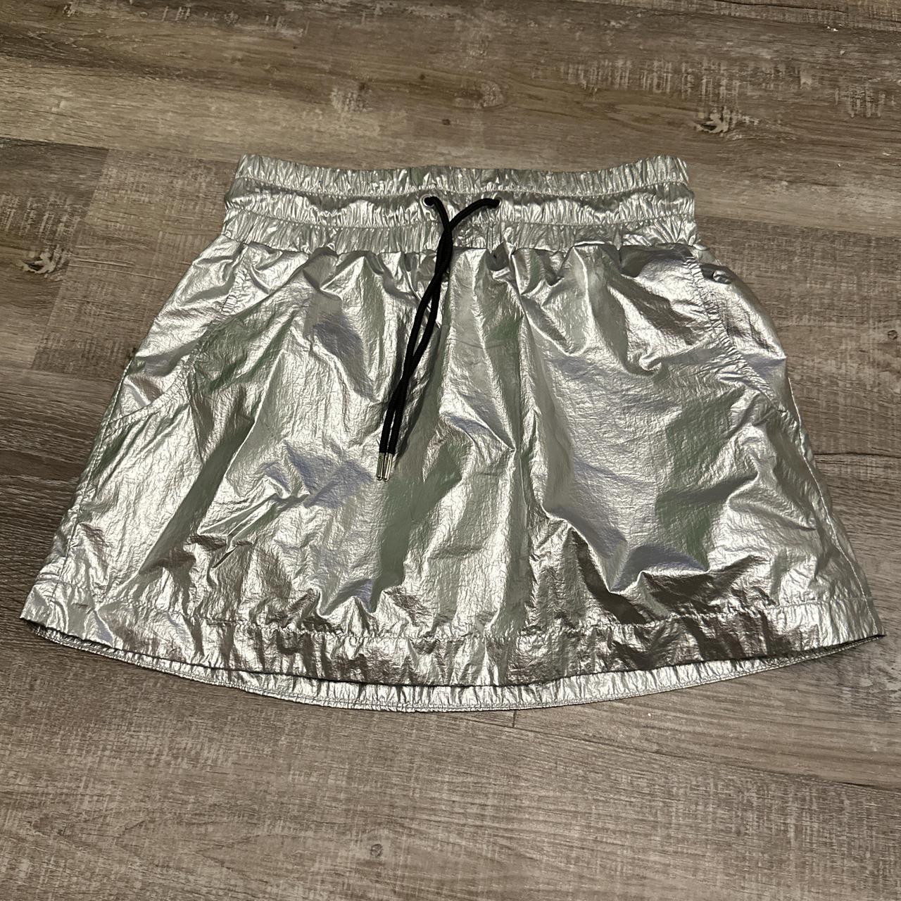Justine Skye x H&M Silver metallic mini skirt with... - Depop