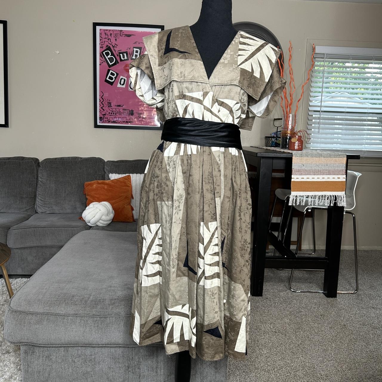 Vintage Donna Morgan Abstract Cottage Style... | Depop