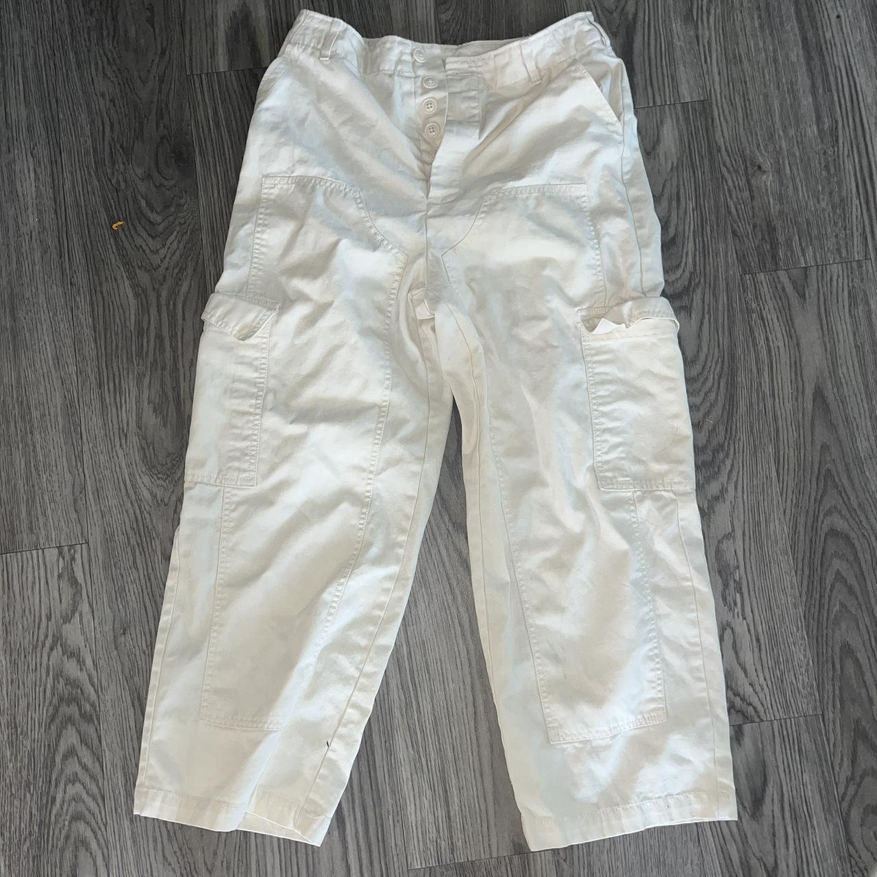 Universal Thread Women's Cream Trousers | Depop