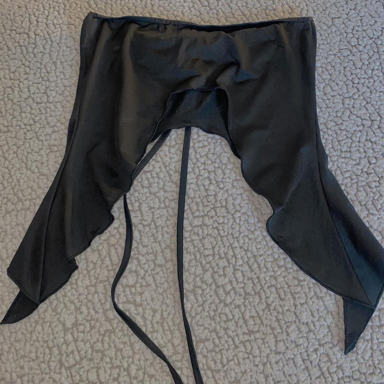 Dolls Kill Women's Crop-top | Depop