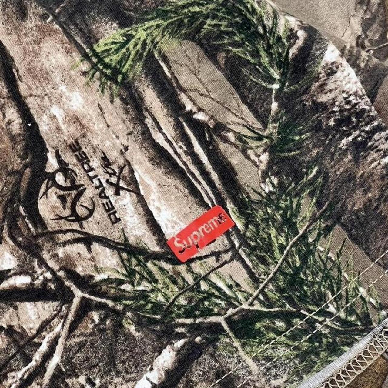 Supreme x Hanes RealTree Camo shirt Size L Lightly... - Depop