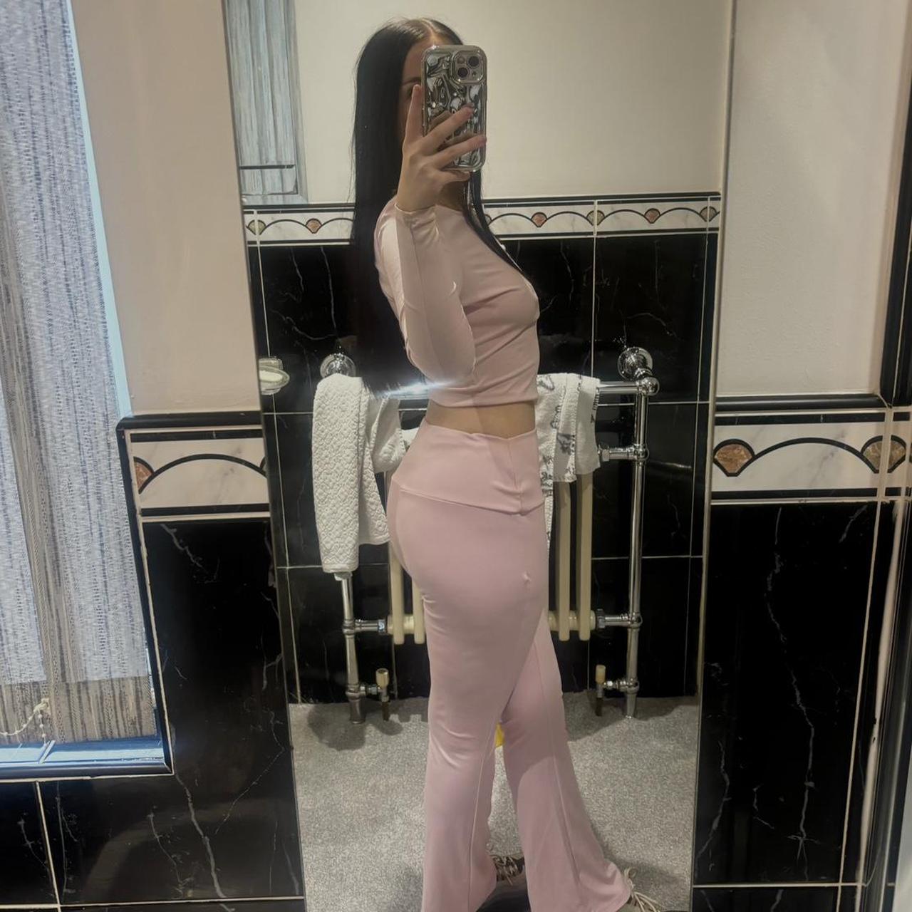 Pink flares and top set🎀🎀🎀 Super cute send offers - Depop