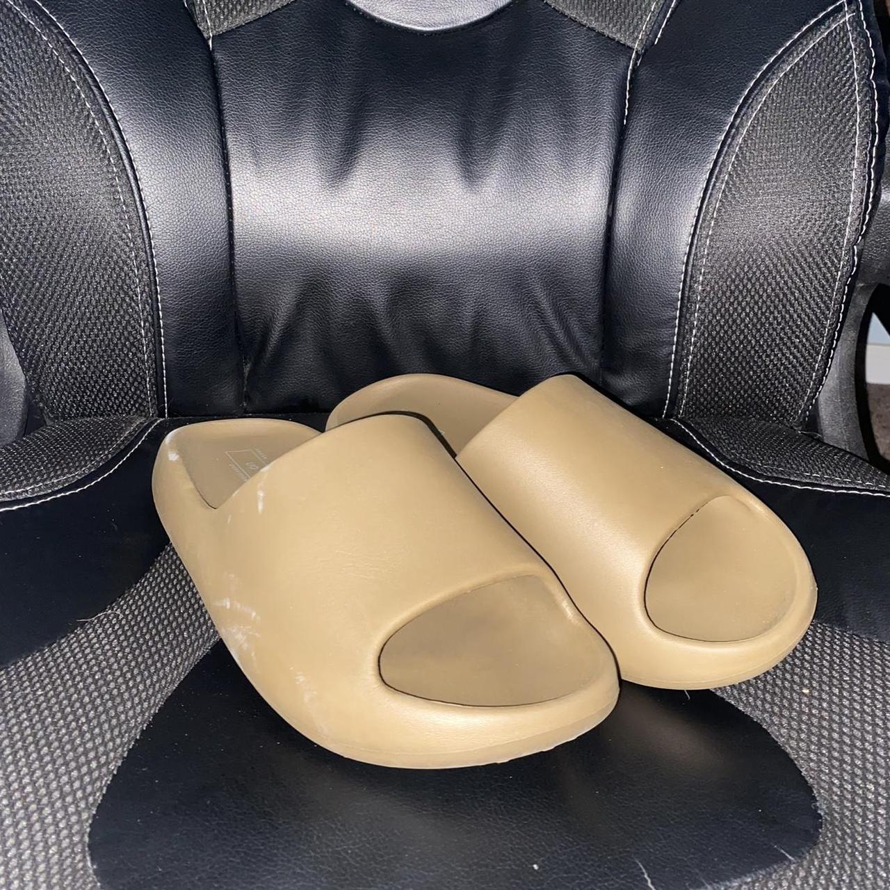 Urban Outfitters Men's Tan and Khaki Slides | Depop