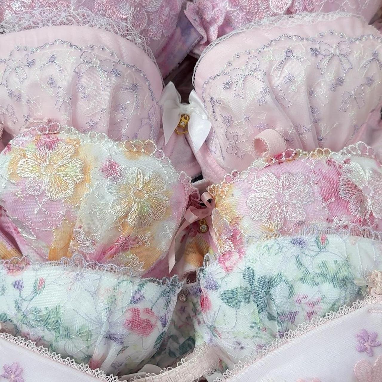 summer bras drop 💗🎀🧚‍♀️ PLEASE DO NOT BUY THIS LISTING... | Depop