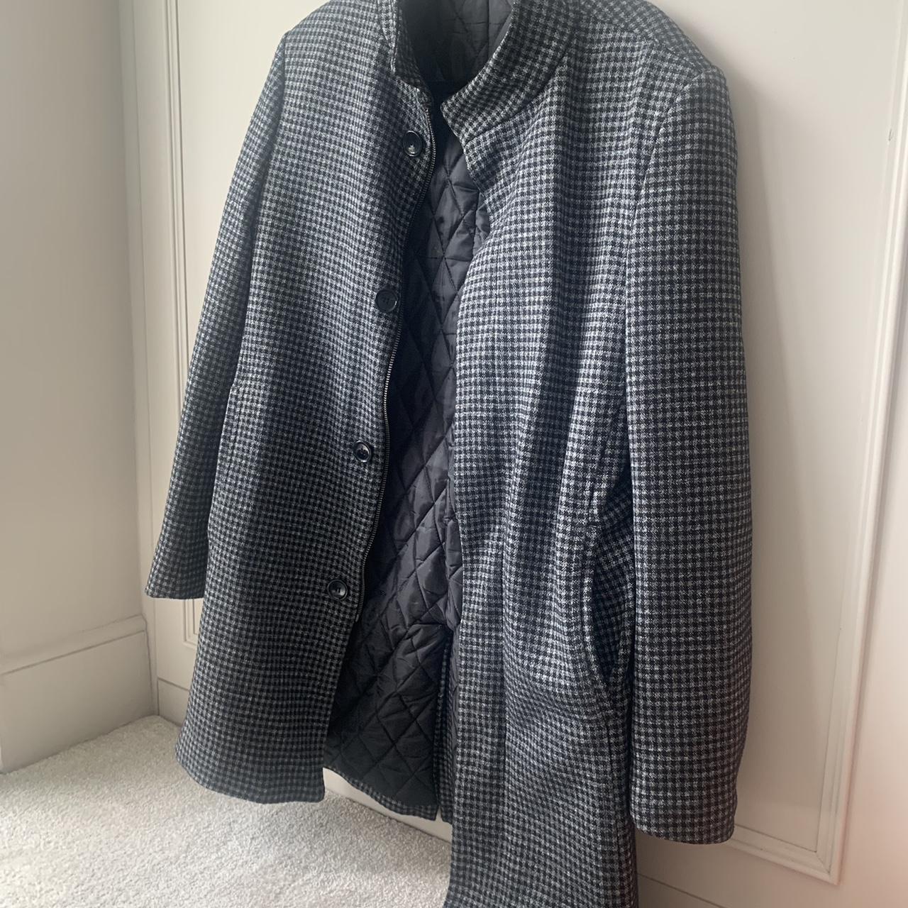Grey houndstooth men's coat. Only worn a few times... - Depop