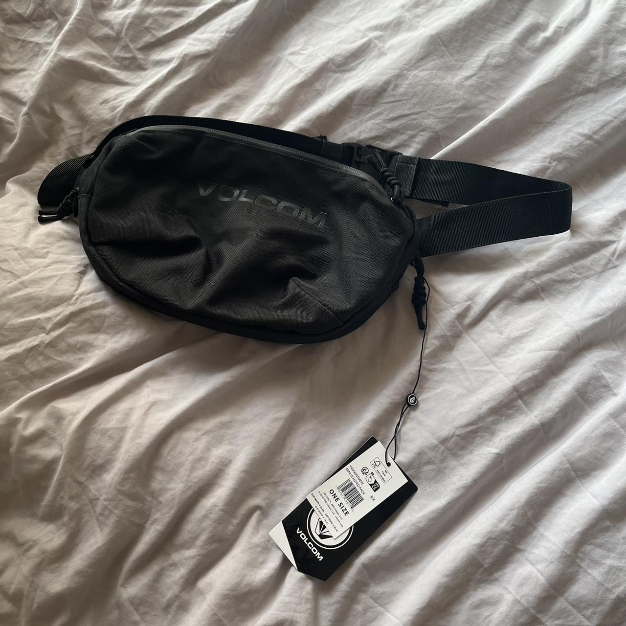 Volcom skater bum bag, kit bag one size brand new... - Depop