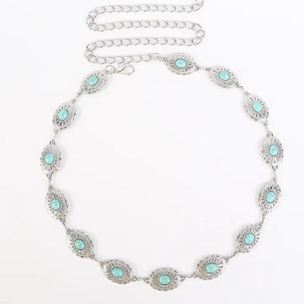 Y2k vintage metal belt Shown on a size 8 Available... - Depop