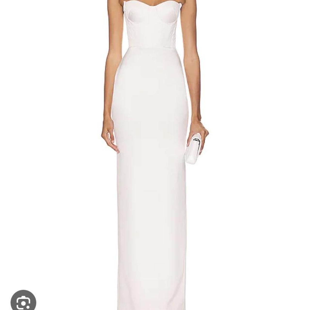 Alex Perry Aniston gown! Sold out everywhere and... - Depop