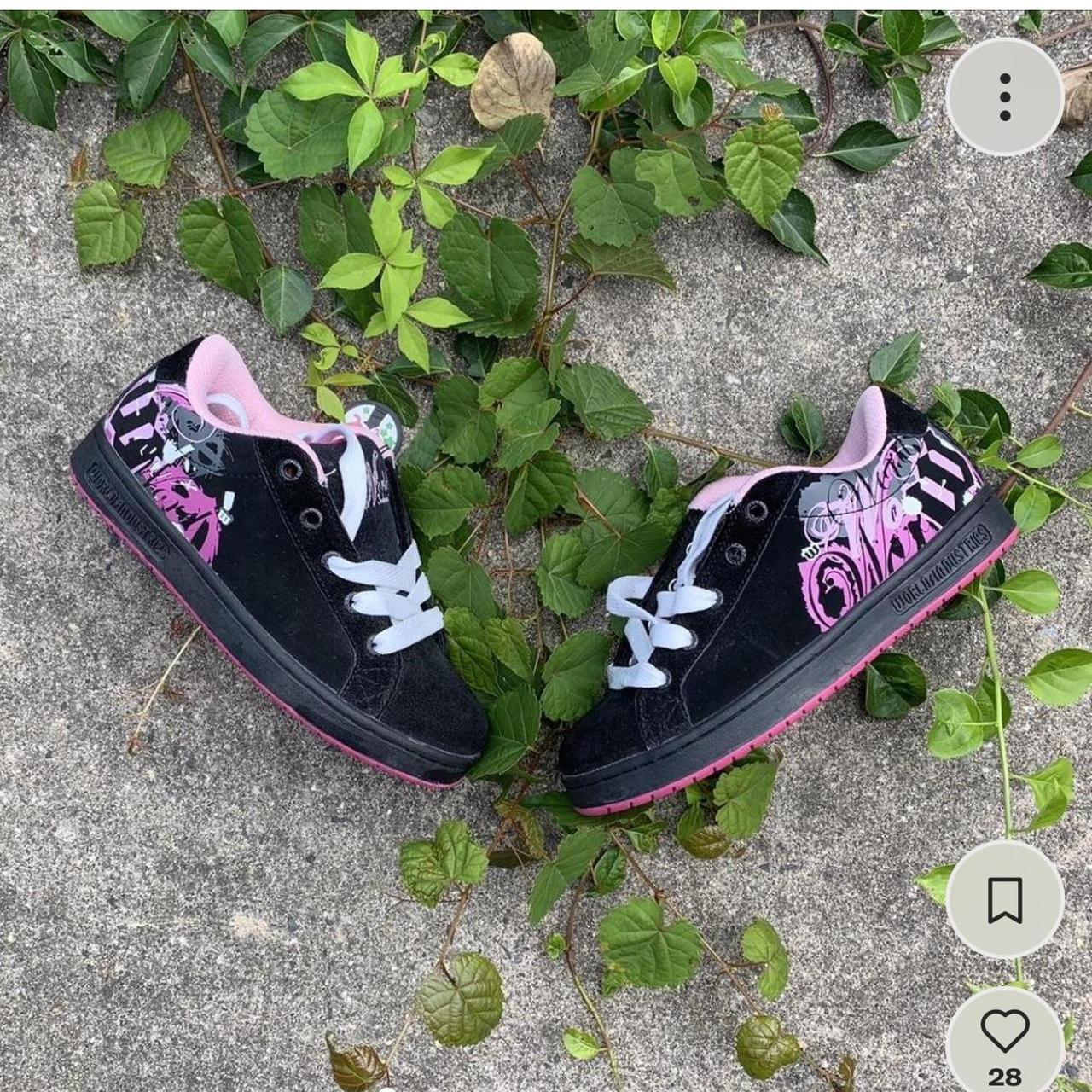 World Industries Y2k Skate Shoes - Depop