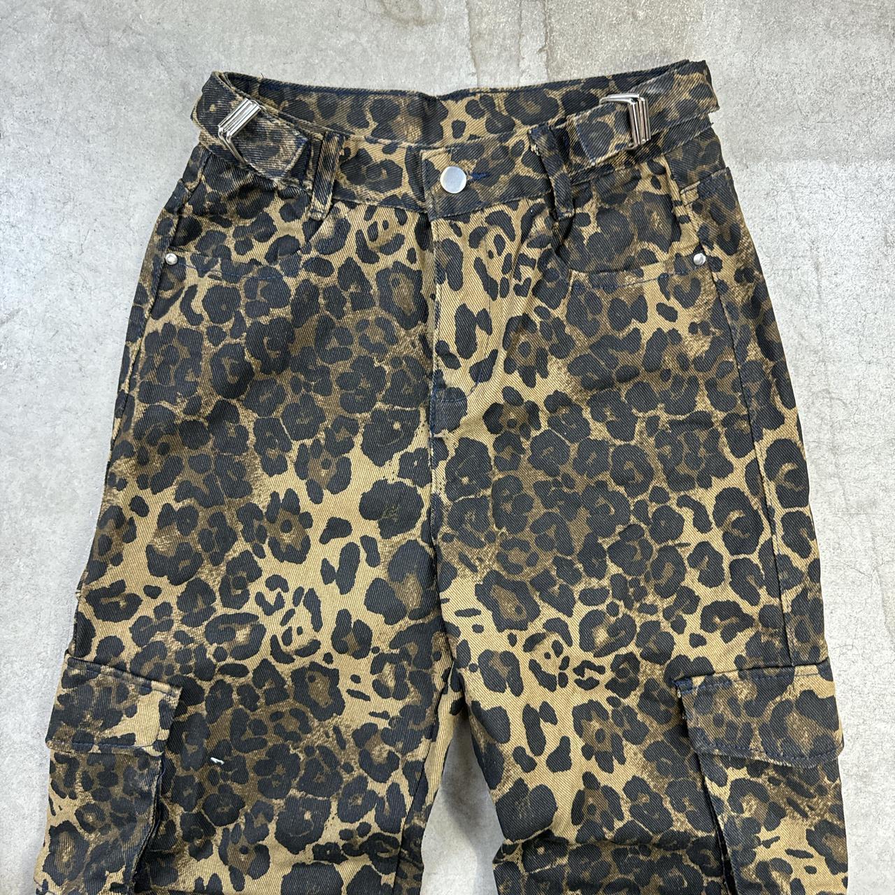 Baggy leopard print cargo pants size small #Vintage... - Depop