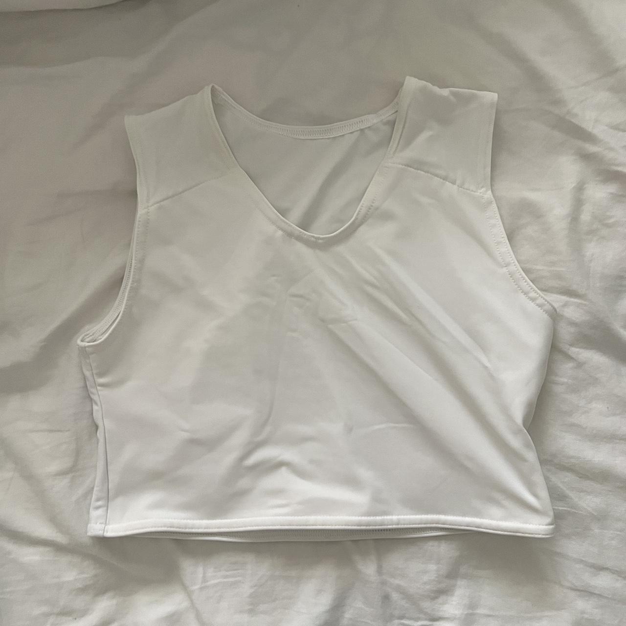 XL gc2b binder, fits like a medium imo worn once - Depop