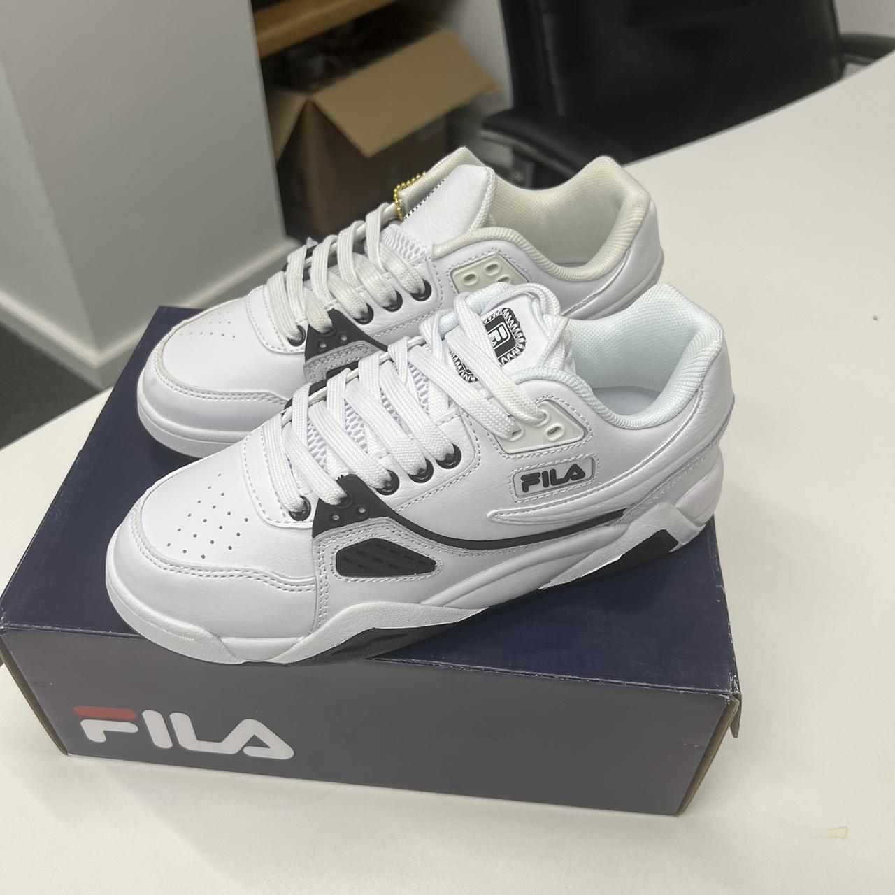 Stunning pair of FILA Casim Trainers which come new... - Depop