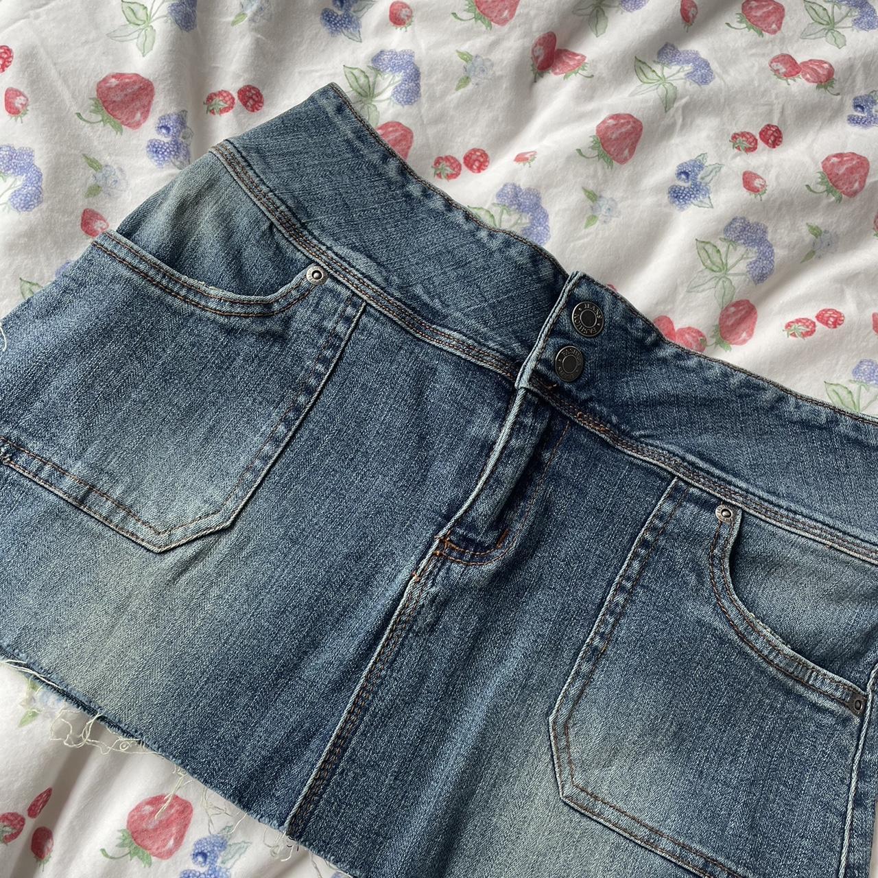 Vintage target mini skirt, cutest colour and style 🌼 - Depop