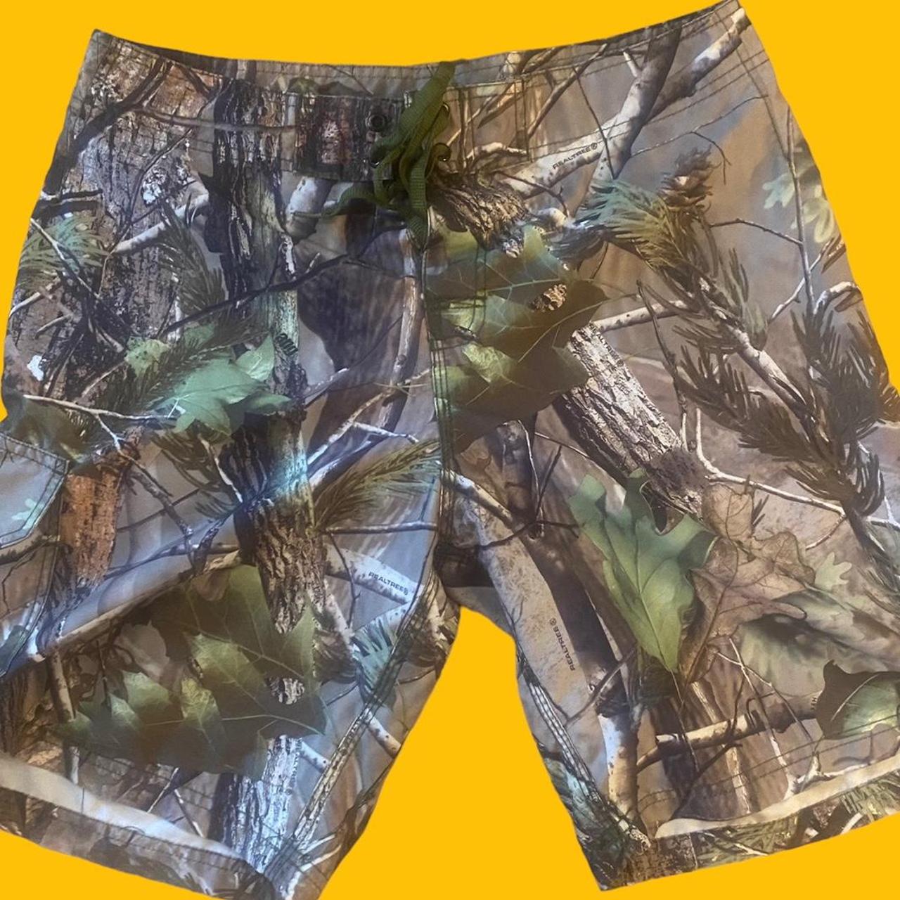 Realtree Men's Green and Khaki Shorts | Depop